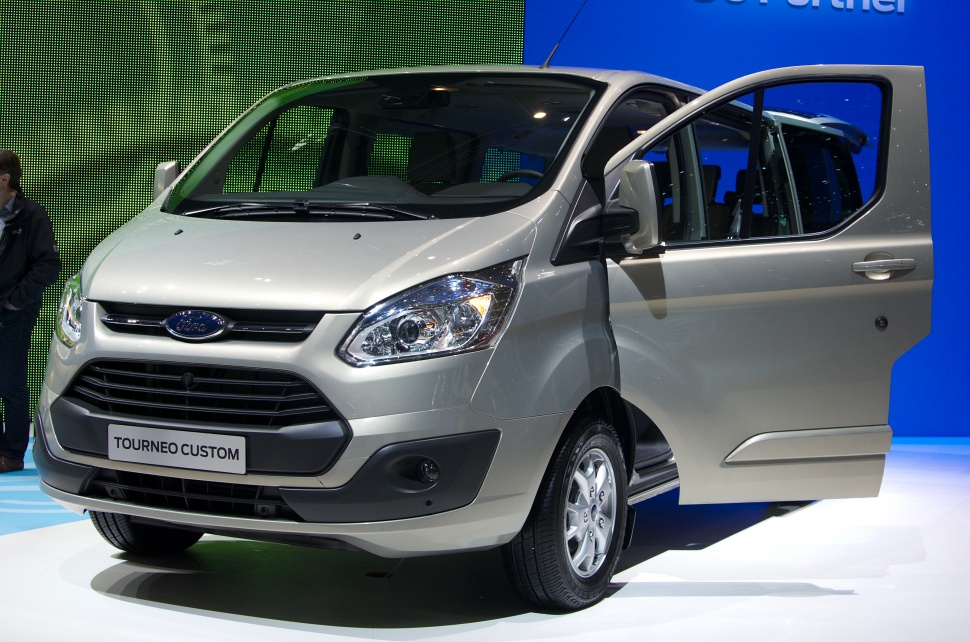 Ford Tourneo Custom technical specifications and fuel economy